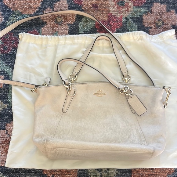 Coach | Bags | Coach Cream Leather Tote Bag | Poshmark